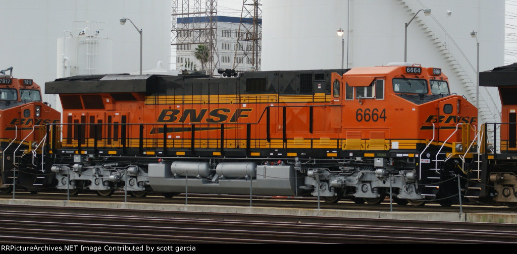 BNSF 6664